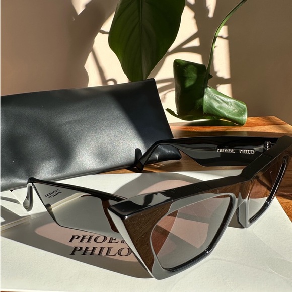 Phoebe Philo | Accessories | Phoebe Phili Peak Sunglasses | Poshmark